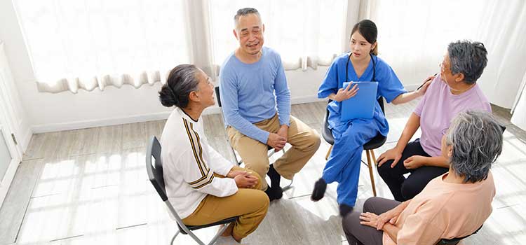 How to Become a Psychiatric Nurse (Requirements & 2025 Salary)